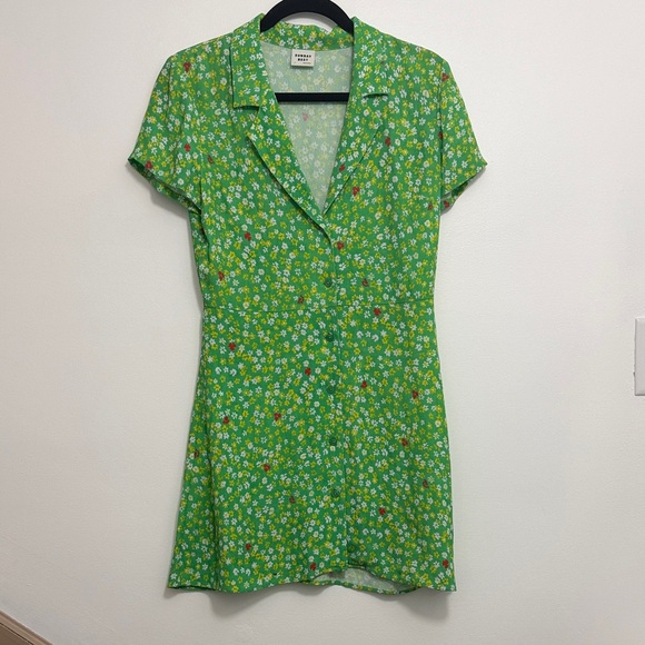 Sunday Best | Dresses | Aritzia Sunday Best Vibrant Green Floral Mini ...